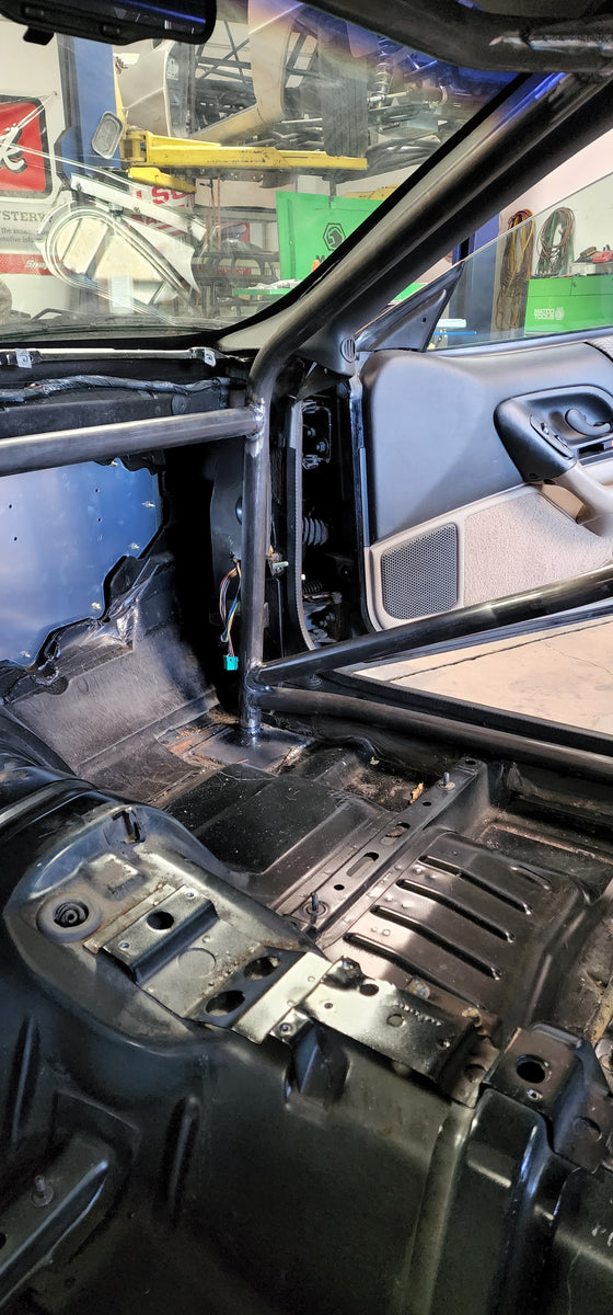 4th Gen Camaro Roll Cage – Funkhouser Race Cars