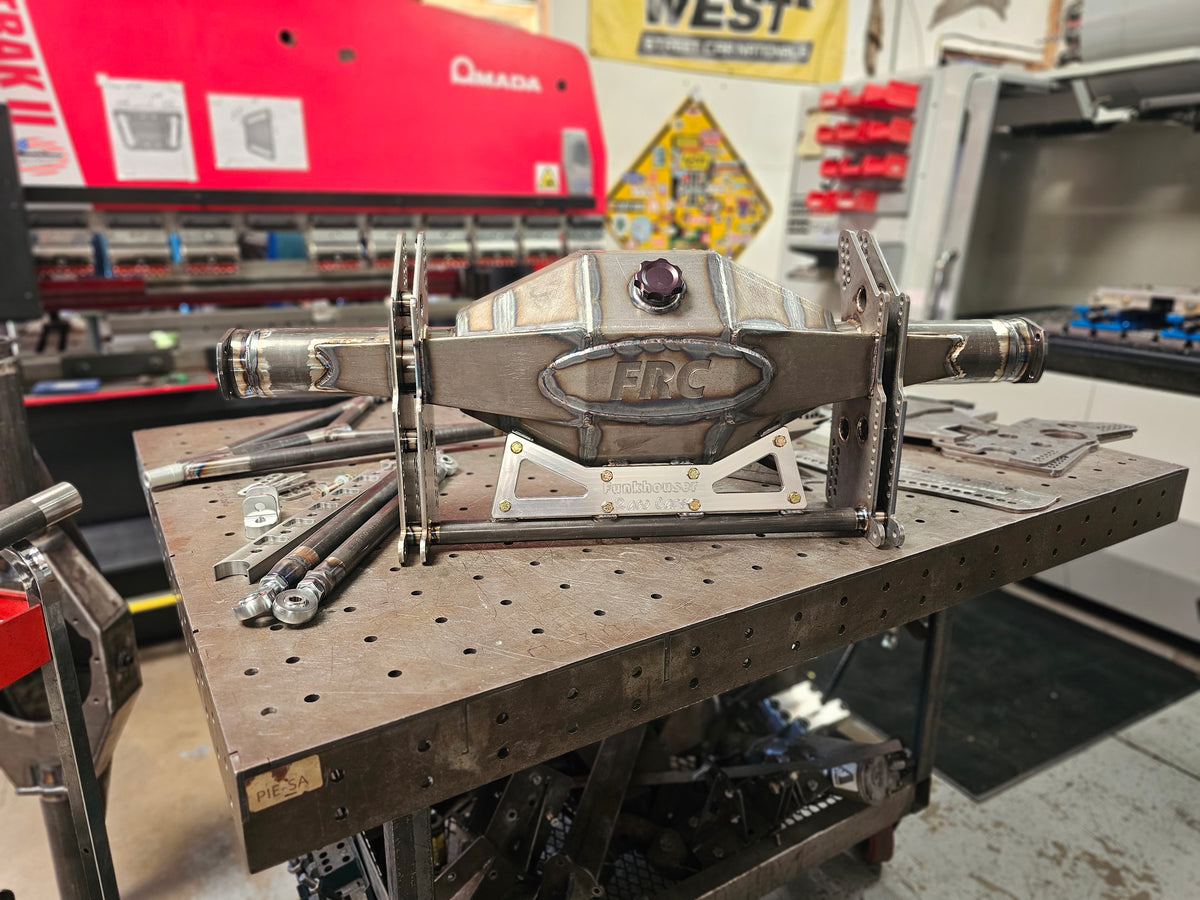 Funkhouser Fabricated 9"+ 4-link Housing – Funkhouser Race Cars